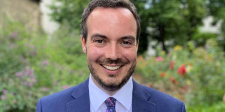 Radio presenter Simon Jupp stands for parliament – RadioToday