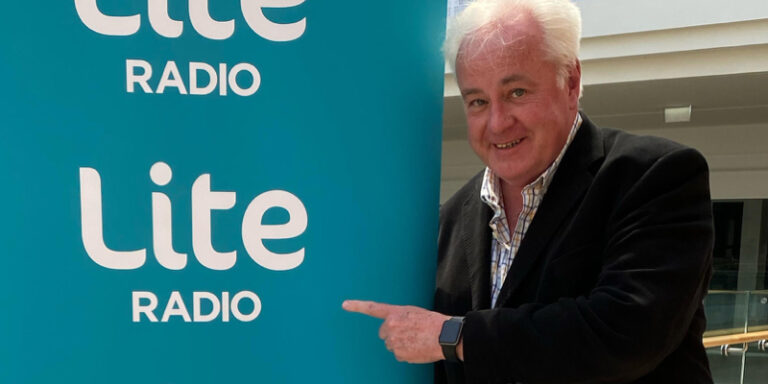 Presenter Steve Hyland returns to breakfast radio in Surrey – RadioToday