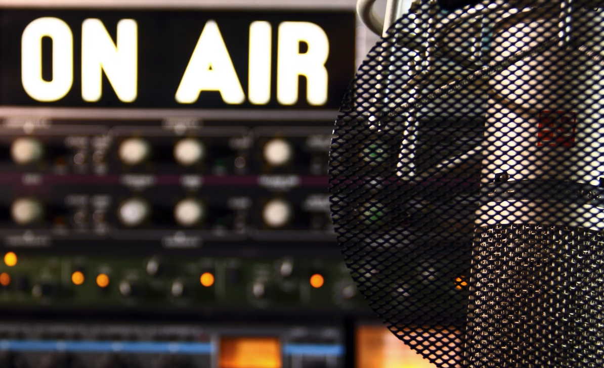 Radio on Visual Platforms: Should radio stations consider a visual ...