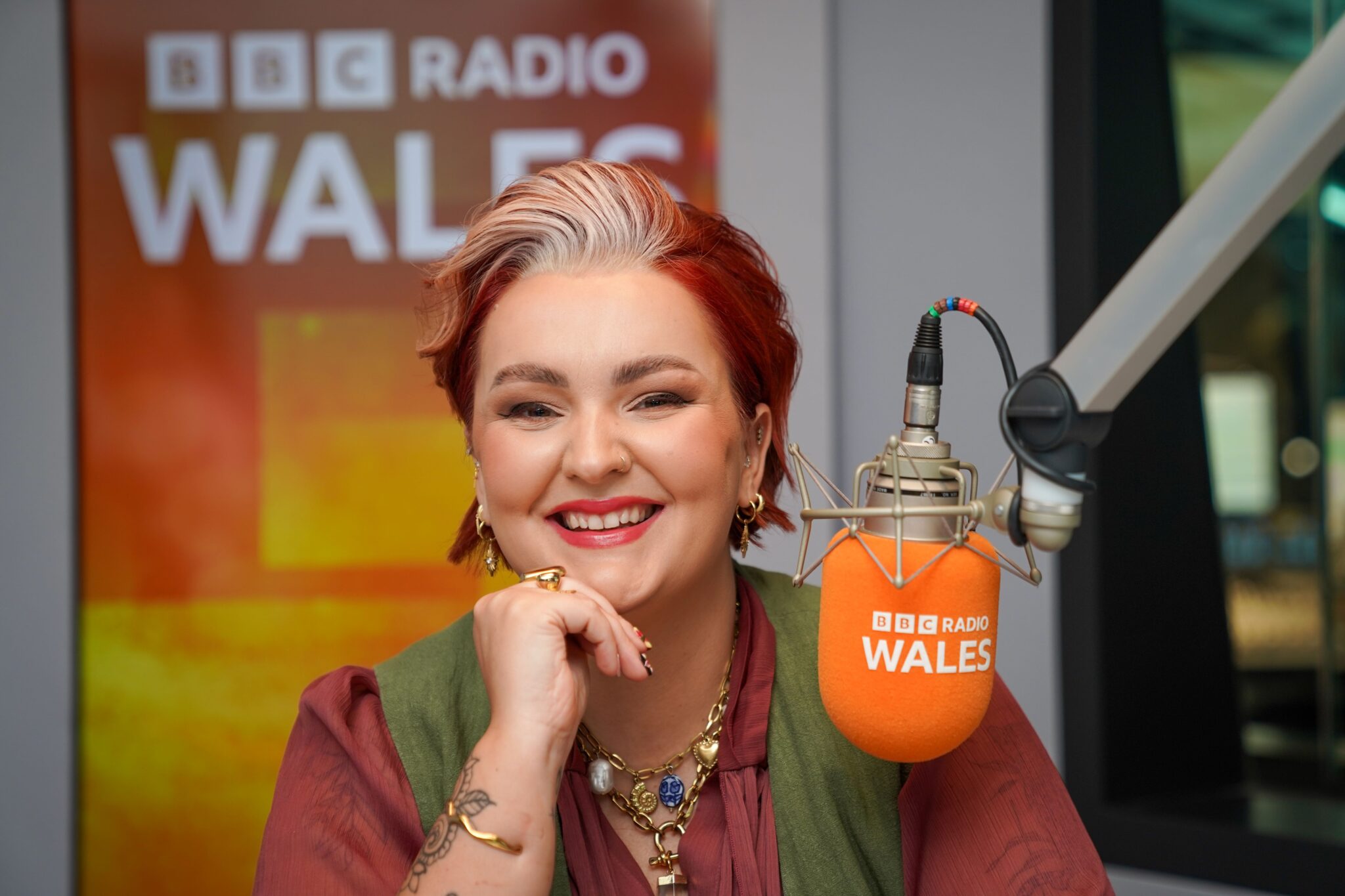 Bronwen Lewis to replace Wynne Evans at BBC Radio Wales – RadioToday